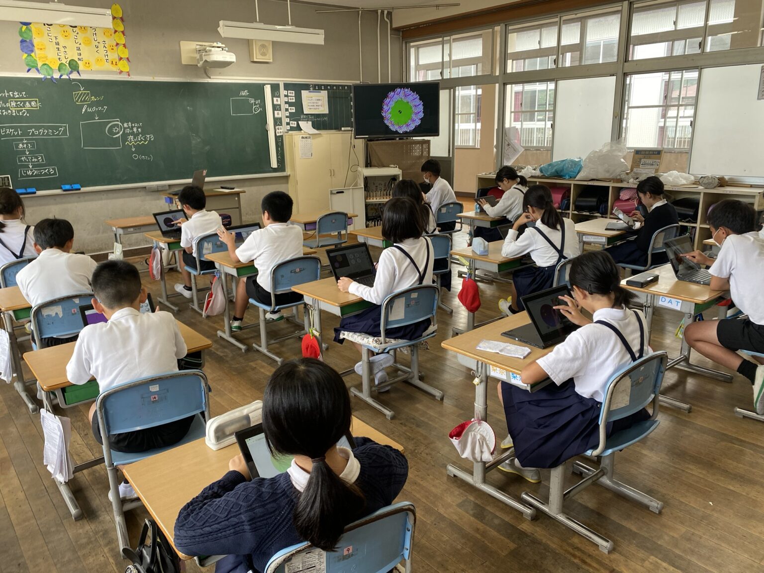 【開催報告】寒河八幡宮秋祭りプロジェクションマッピング(2024/10/26) – ビスケット -Viscuit- ワークショップ開催情報サイト